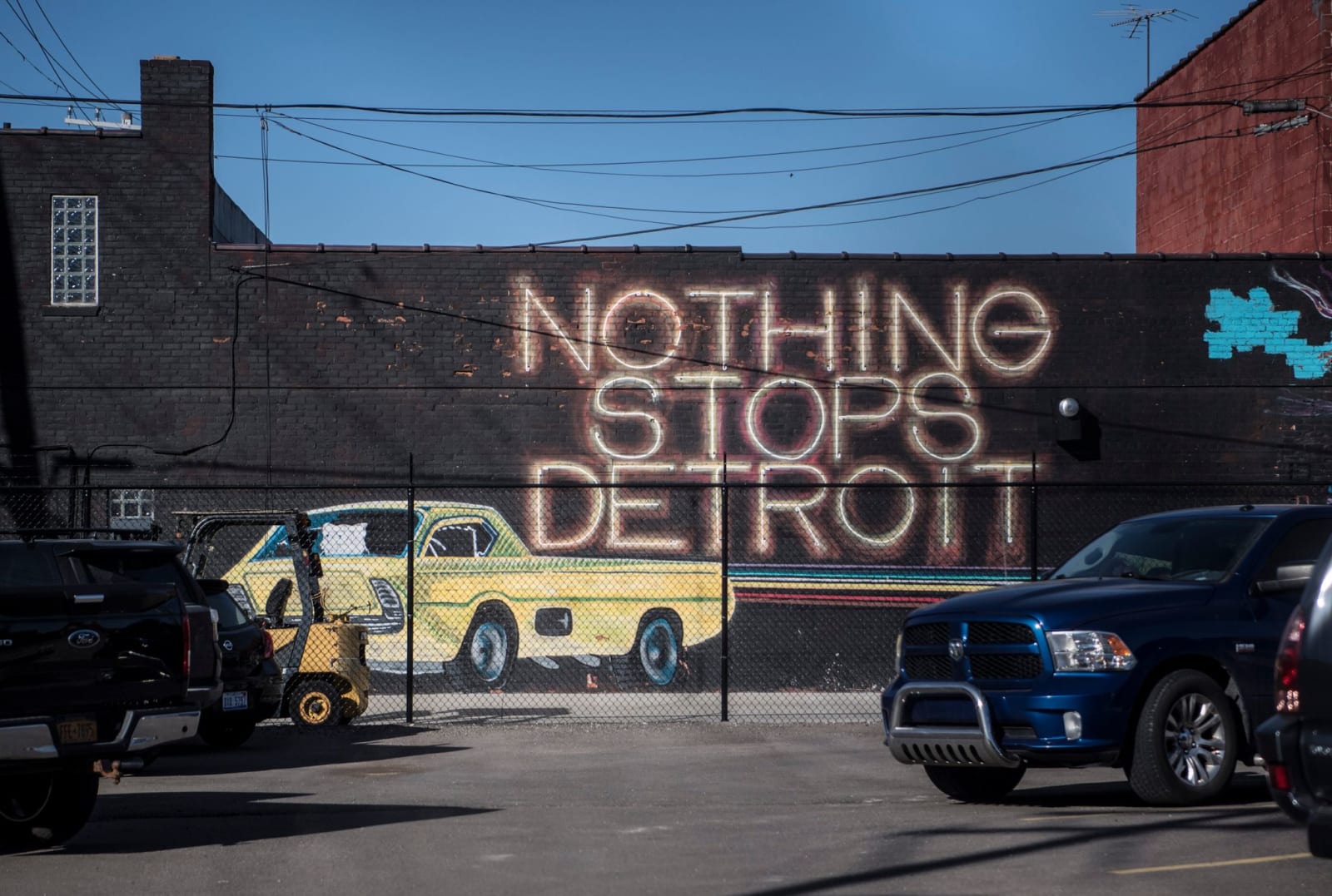 Detroit auto show's 'prove-it' year: More hybrids, gas, experiences