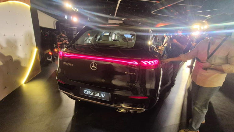 Mercedes-Benz EQS Celebration Edition, Maybach GLS Celebration Edition ...