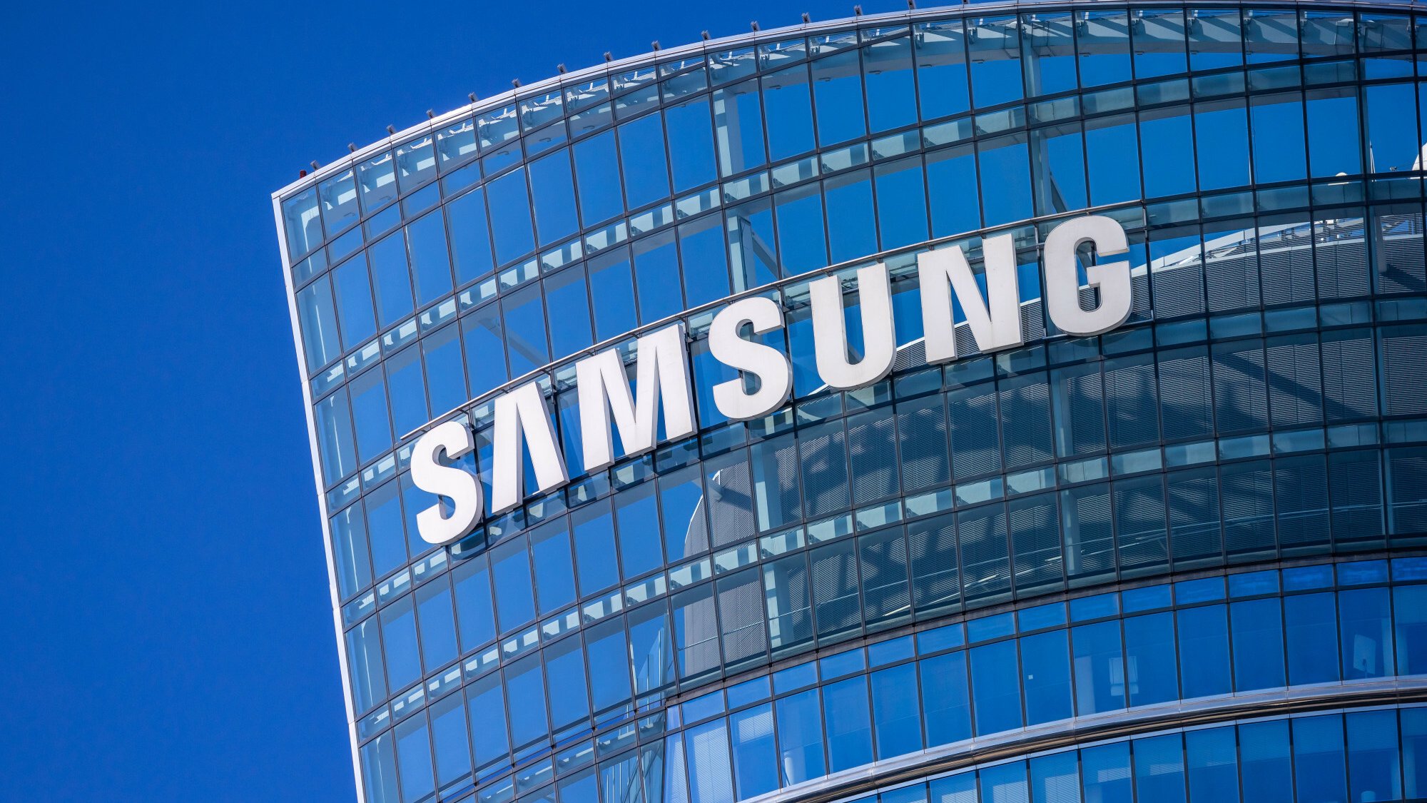 UOKiK zarzuca Samsungowi wprowadzanie klientów w błąd. Spółce grozi ...