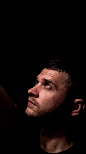 Creative profile photo ideas that actually stand out