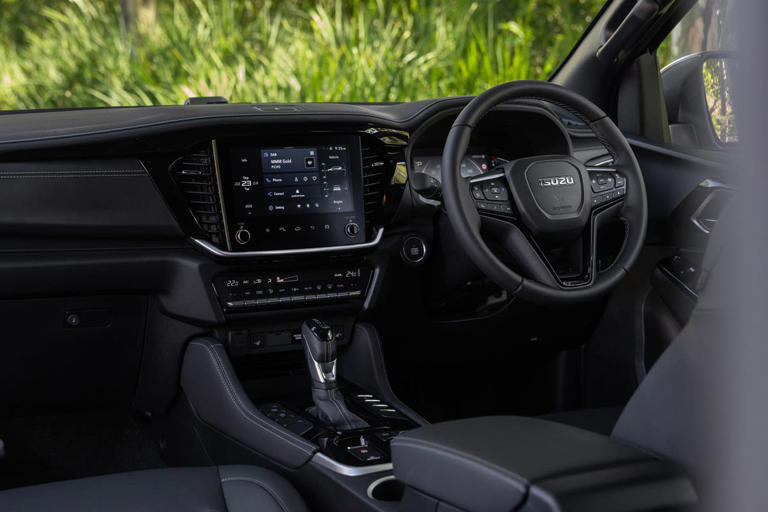 Isuzu MU-X 2026 review: LS-T 2.2L - off-road test