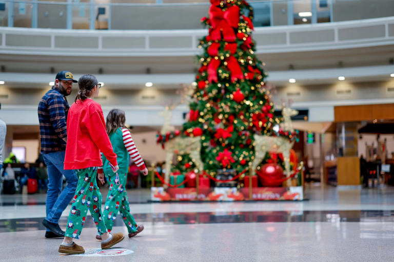 The futile campaign to get people to dress better on planes