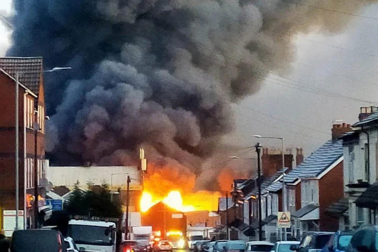 Smoke seen for miles after Wolverhampton factory fire