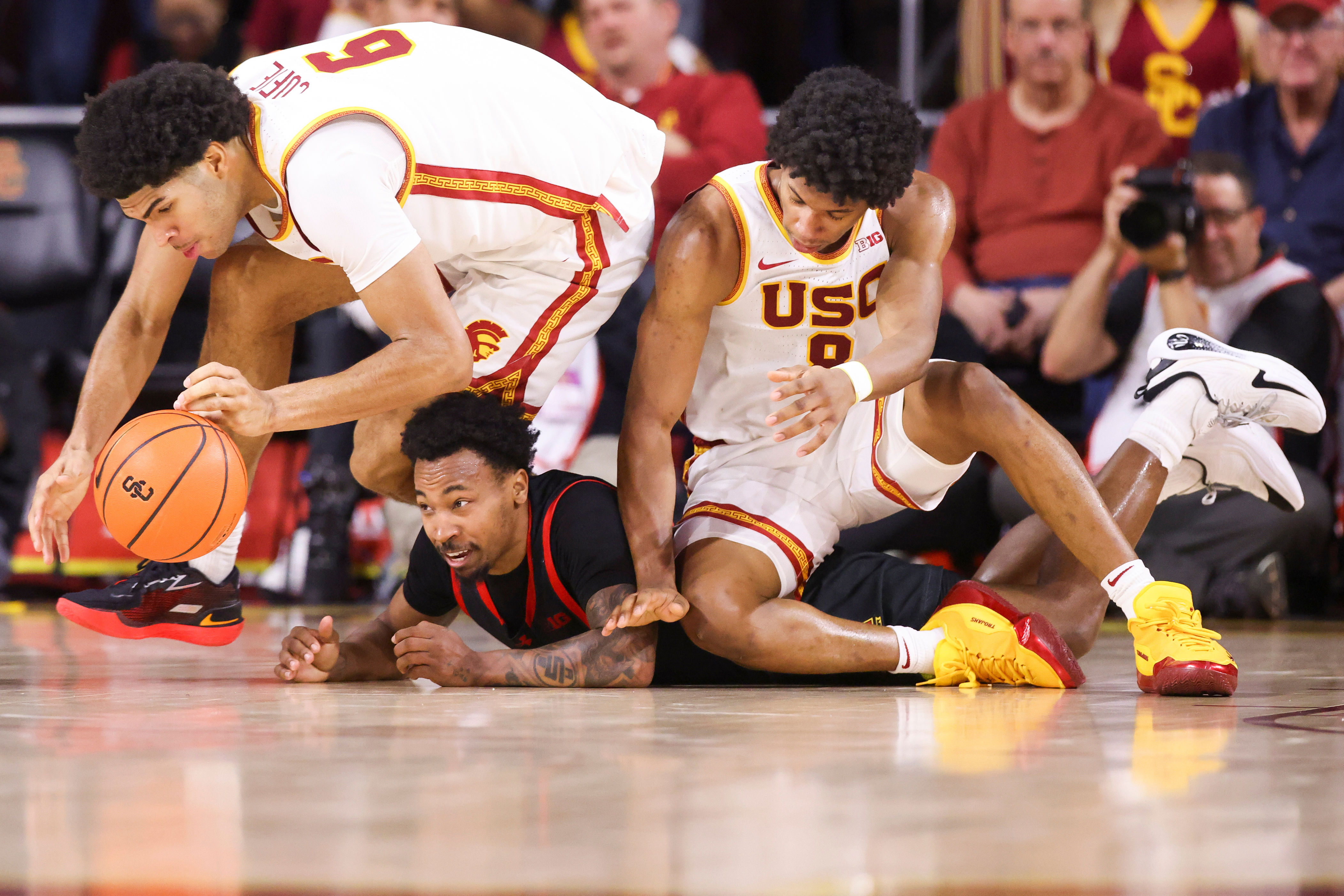 Maryland remains winless in Big Ten after late-night loss at USC