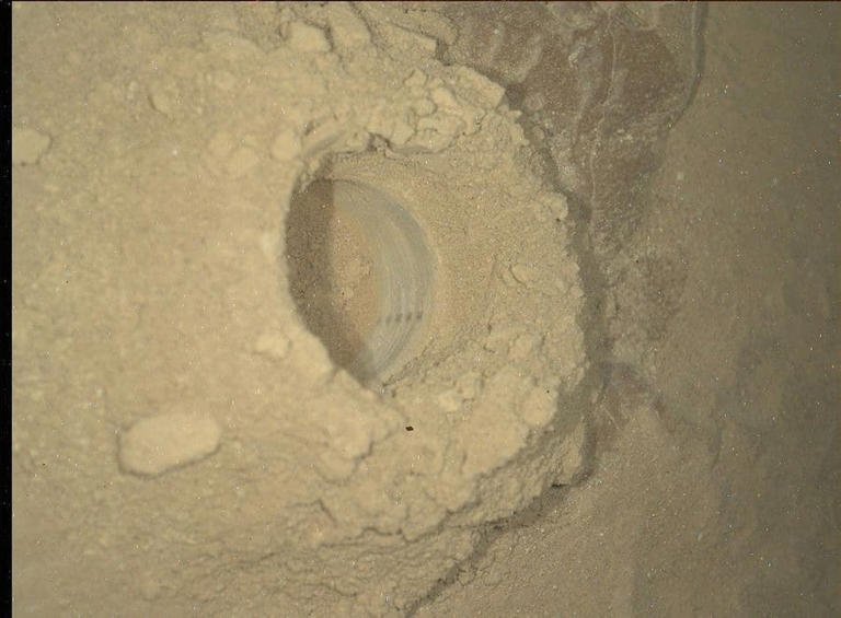 NASA’s Curiosity uncovers new evidence that deepens the case for ...