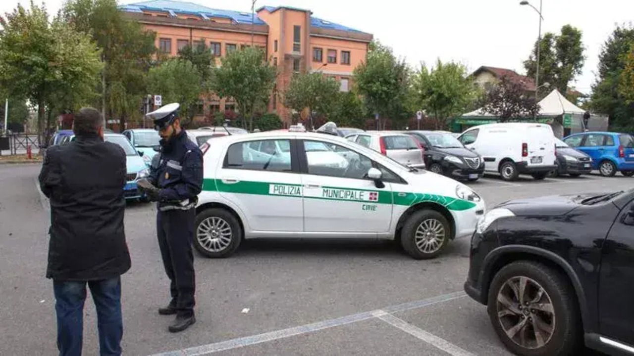 Da Pisa a Ciriè con patente sospesa e una Fiat Panda senza documenti ...