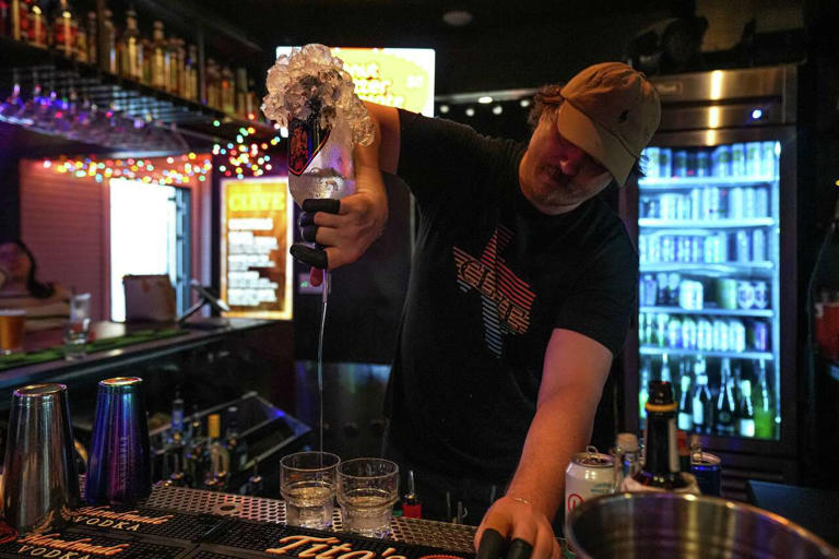 Dry January can boost sleep, mood and heart health, research finds