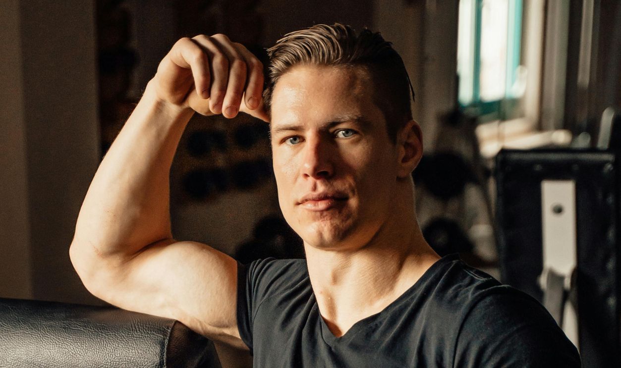 There's a tendon in your arm that's disappearing in modern humans—and ...