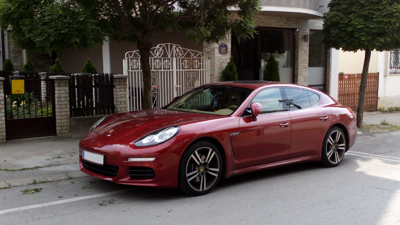 When the 2017 Porsche Panamera reinvented itself
