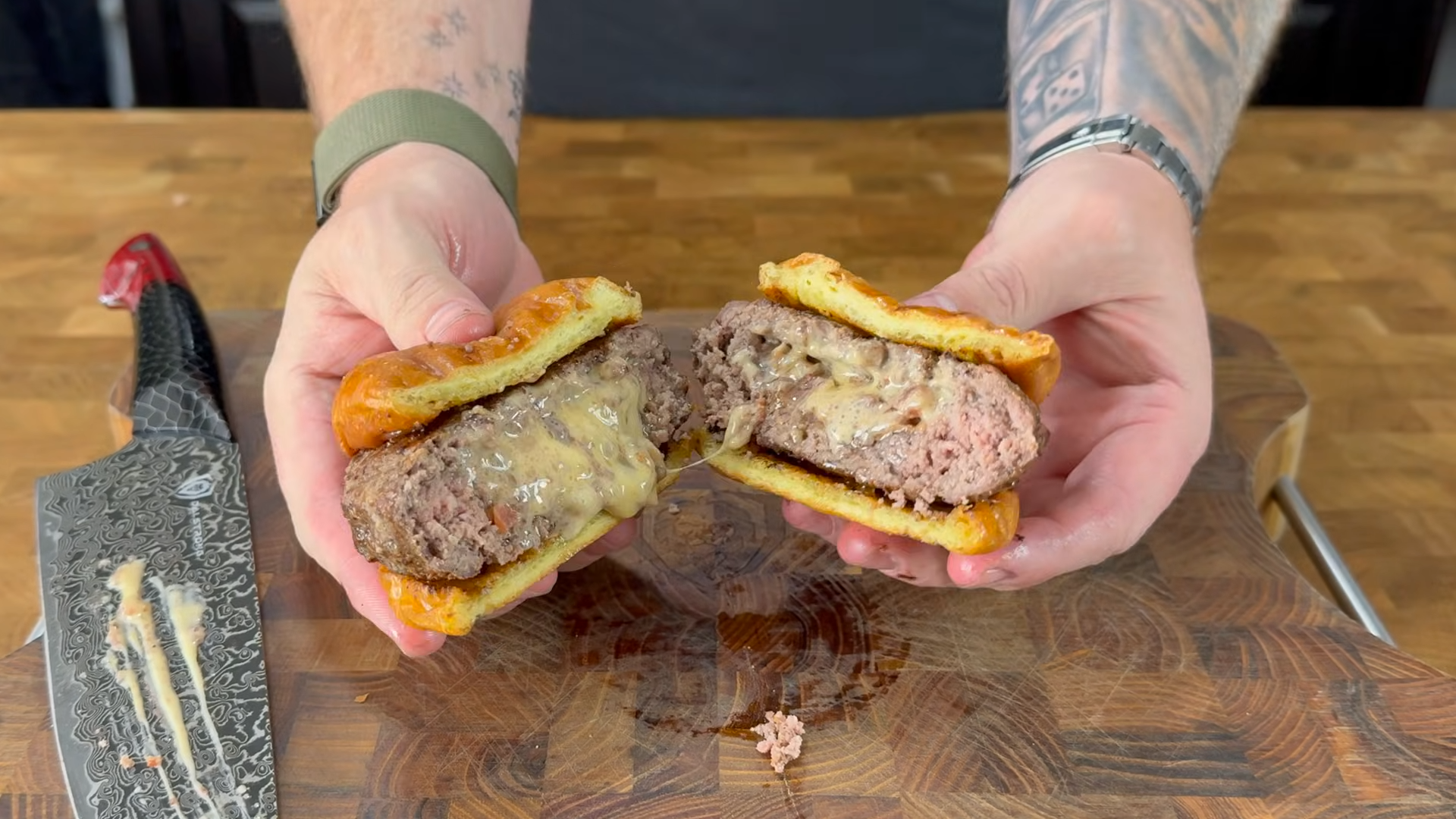 Ninja Woodfire Grill Cooks The Juciest Hamburger!