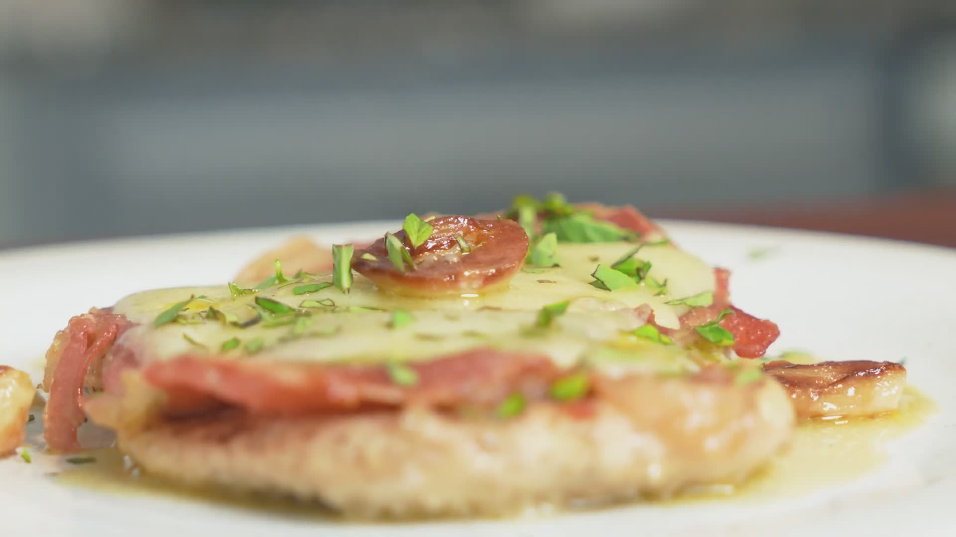 Italian chicken saltimbocca made easy at home
