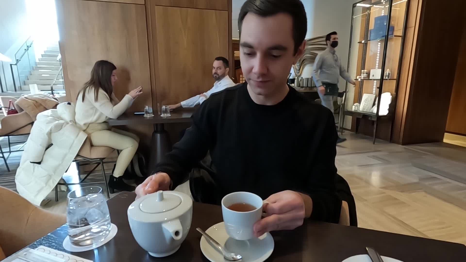 Romantic Valentine's Day in Toronto: Afternoon tea at Four Seasons ...