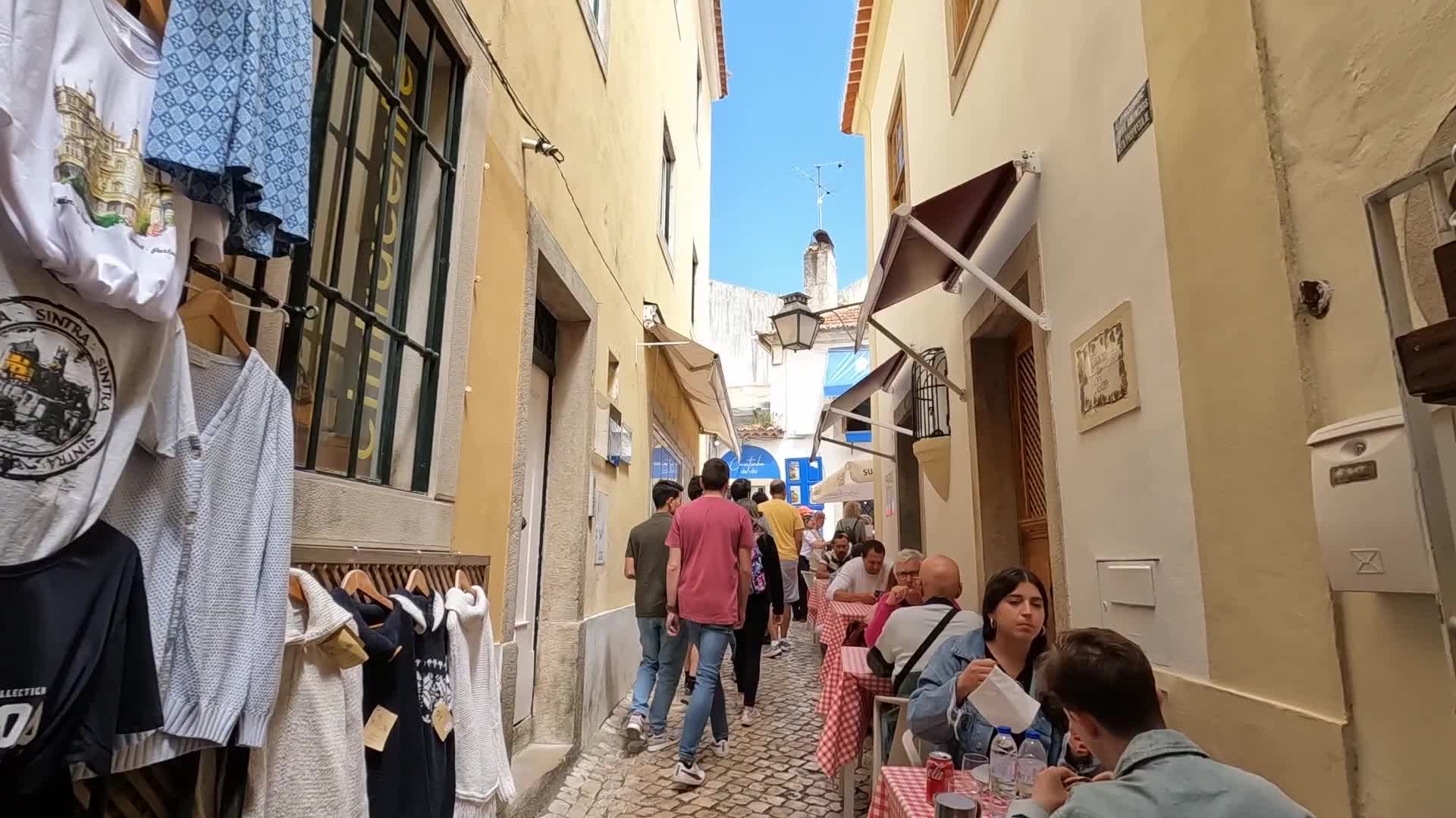 Sintra in one day: Palaces, incredible pastries & scenic walks from Lisbon!