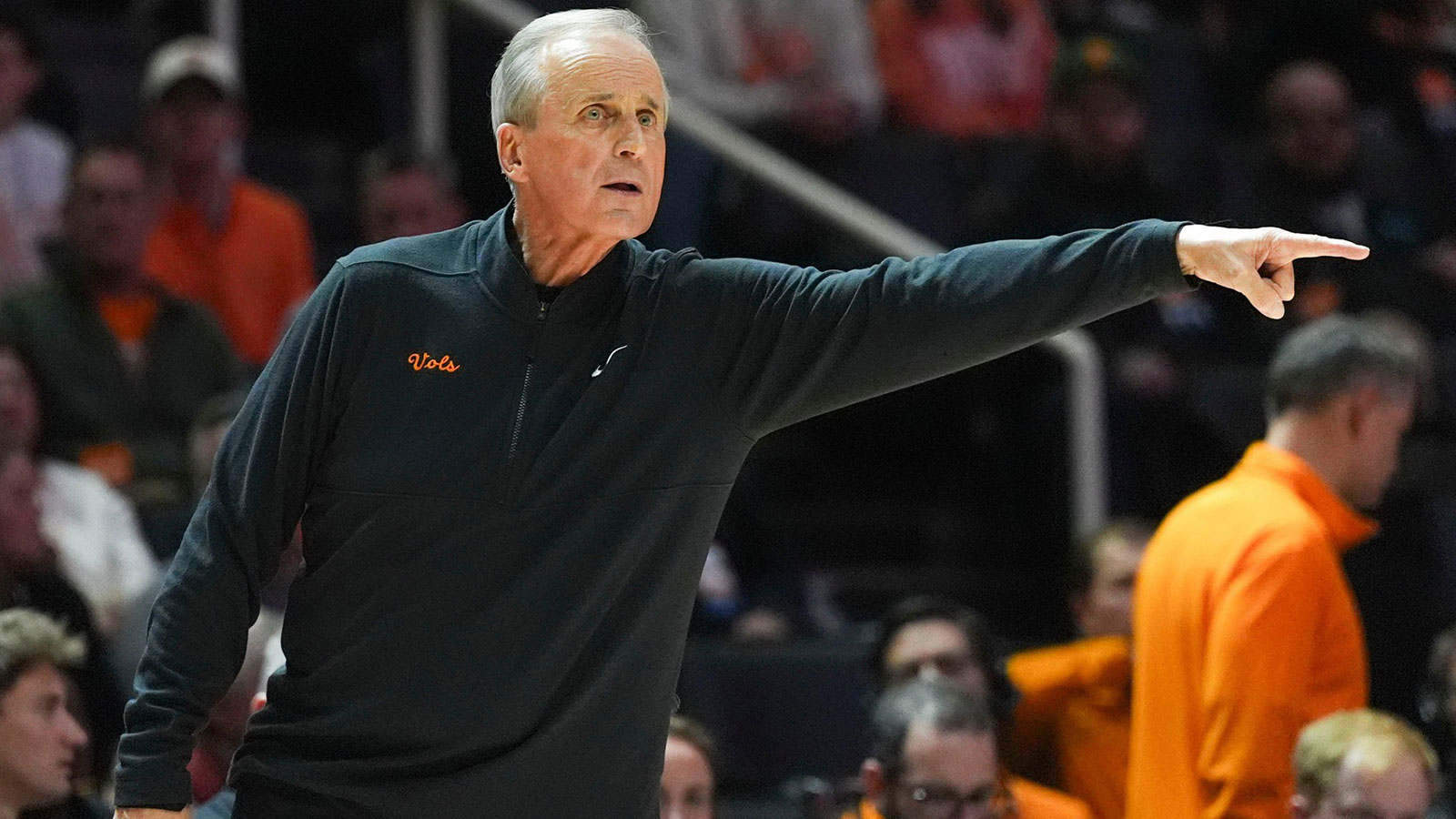 Rick Barnes uses narrow escape vs. Texas A&M to warn Tennessee