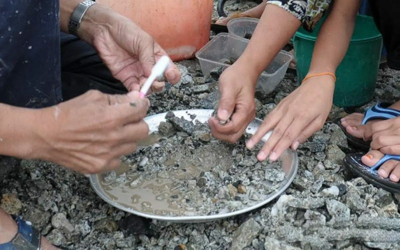 Licence holders can start gold panning in Kelantan from Jan 21