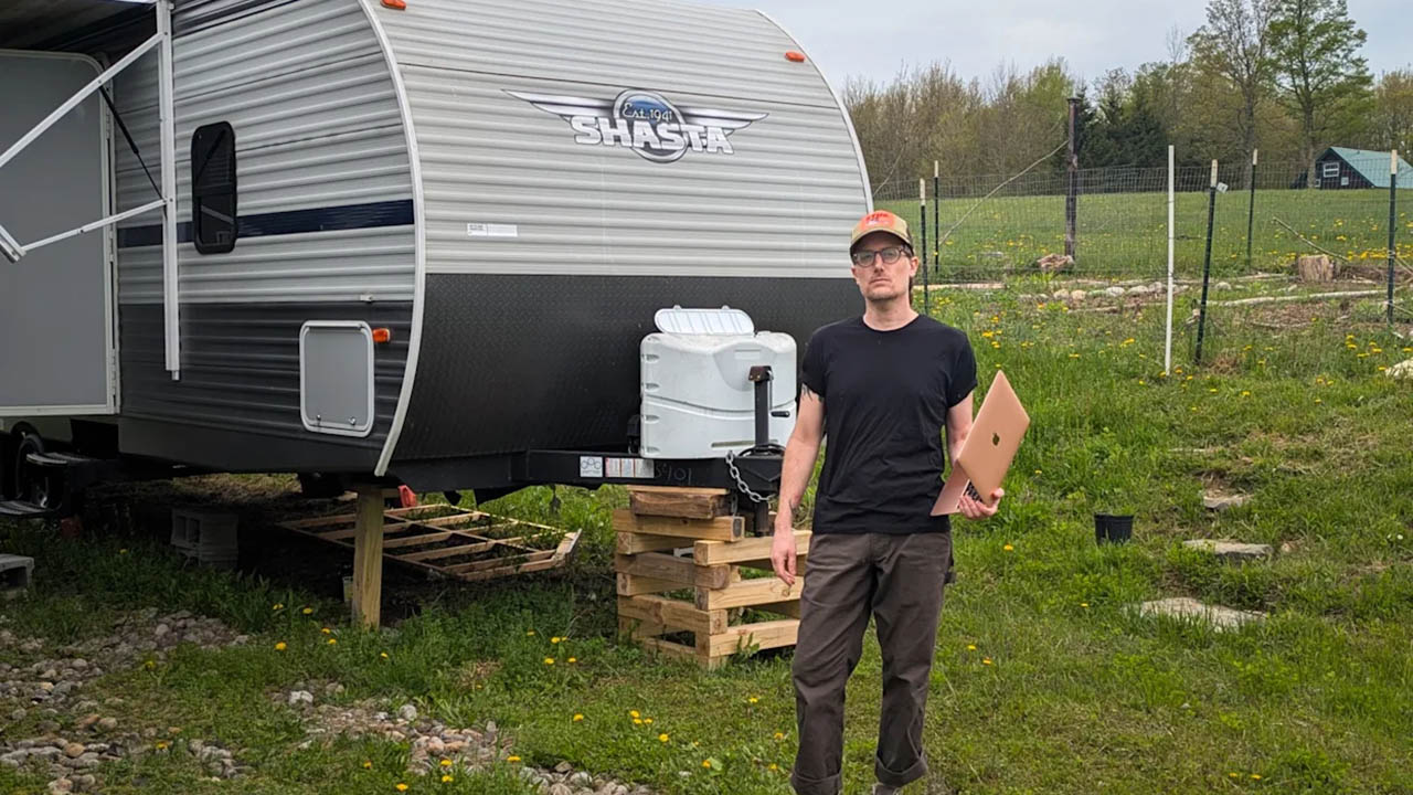 AI took his $150K software engineering job, now he's been rejected by ...