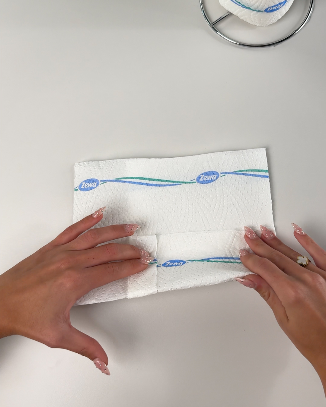 Fold your utensils like a pro🍴👌