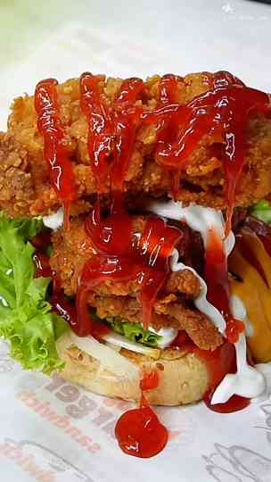 Double crispy chicken burger worth every bite