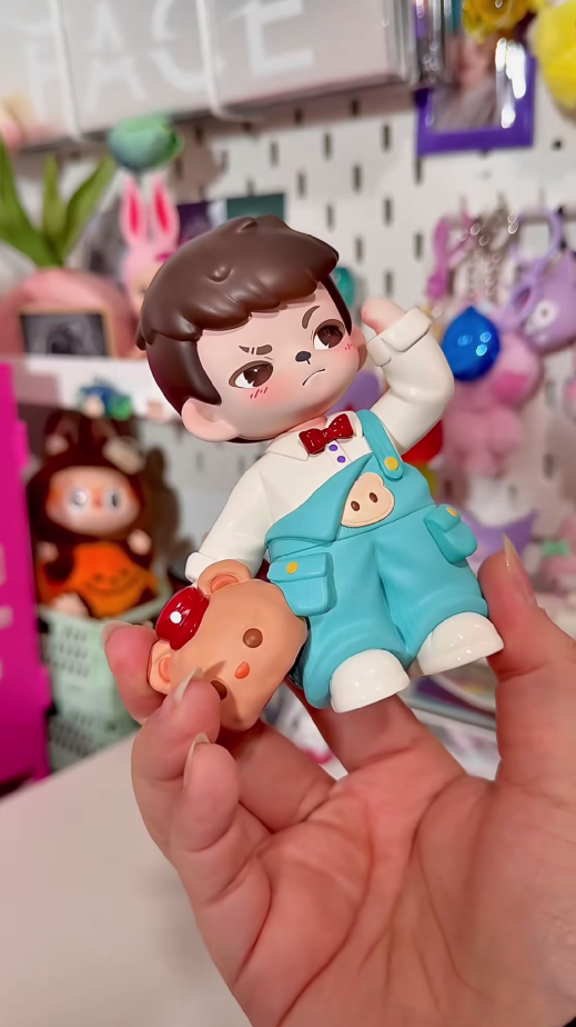 Discover Rayan Let’s Date Figures in This Blindbox Unboxing