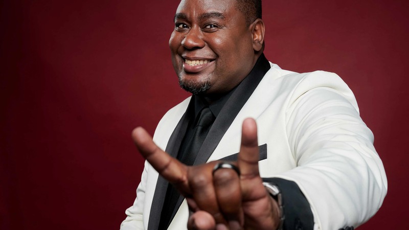 Gagasi FM presenter Felix Hlophe launches 'Runaway Bride' comedy tour ...