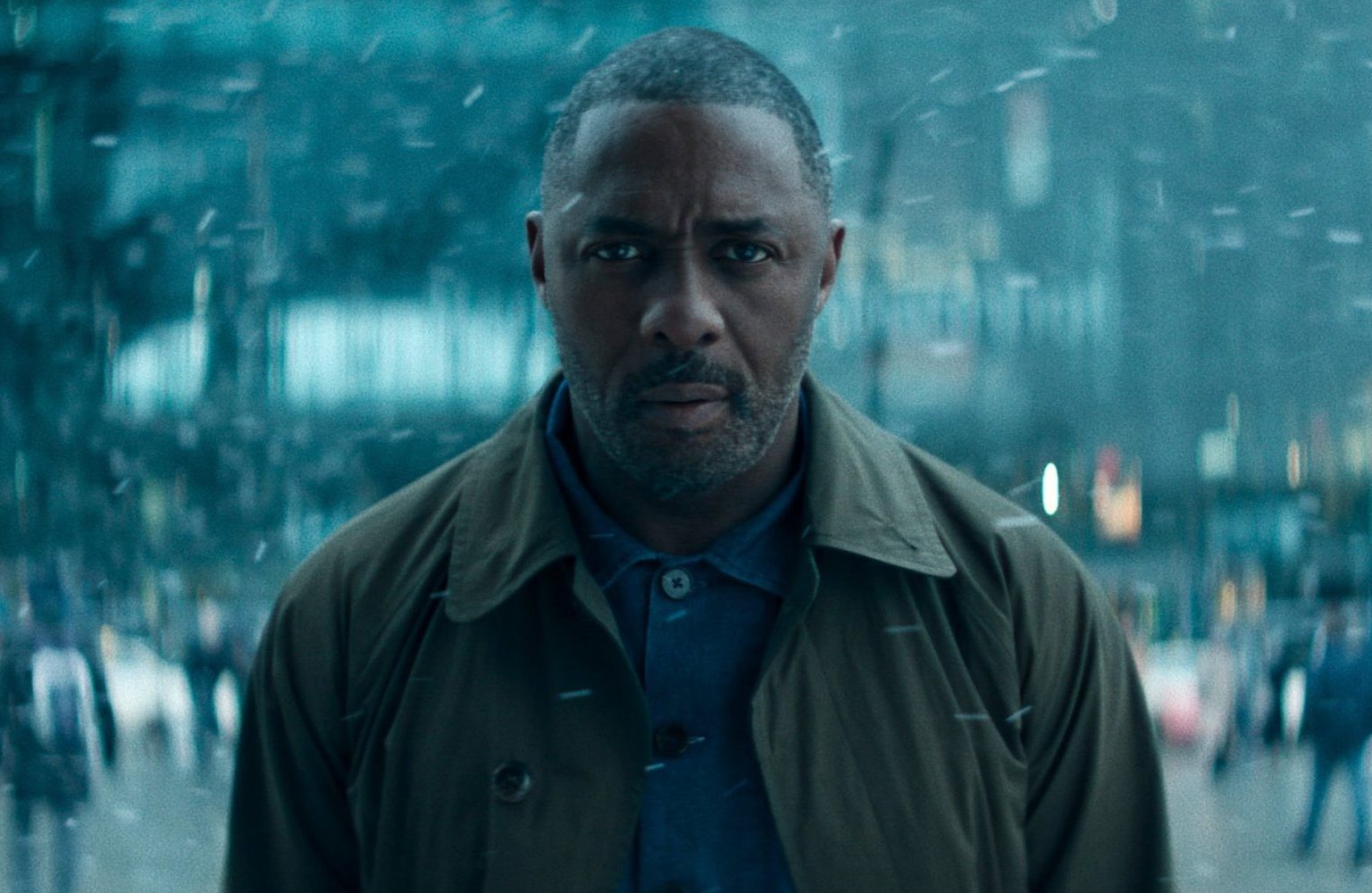 Idris Elba goes from plane to train in wild Hijack S2