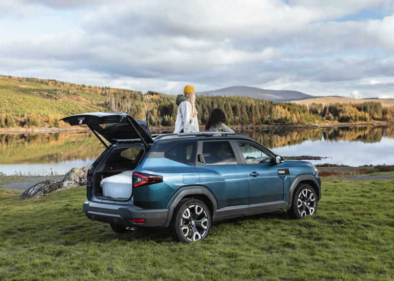 Dacia’s Bigster transformed into 'Million Star Hotel' for overnight ...