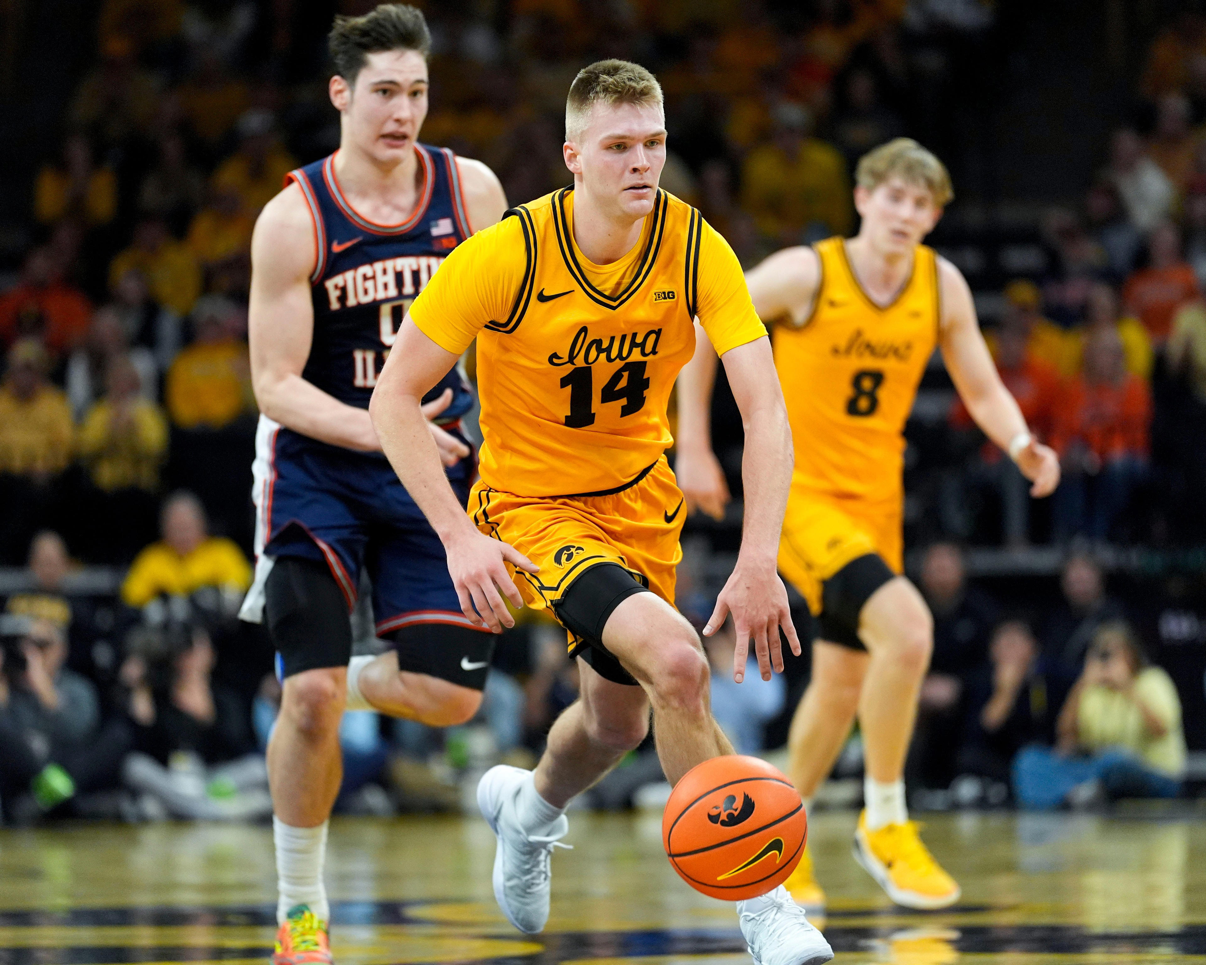 Iowa basketball's Bennett Stirtz earns midseason All-American honors