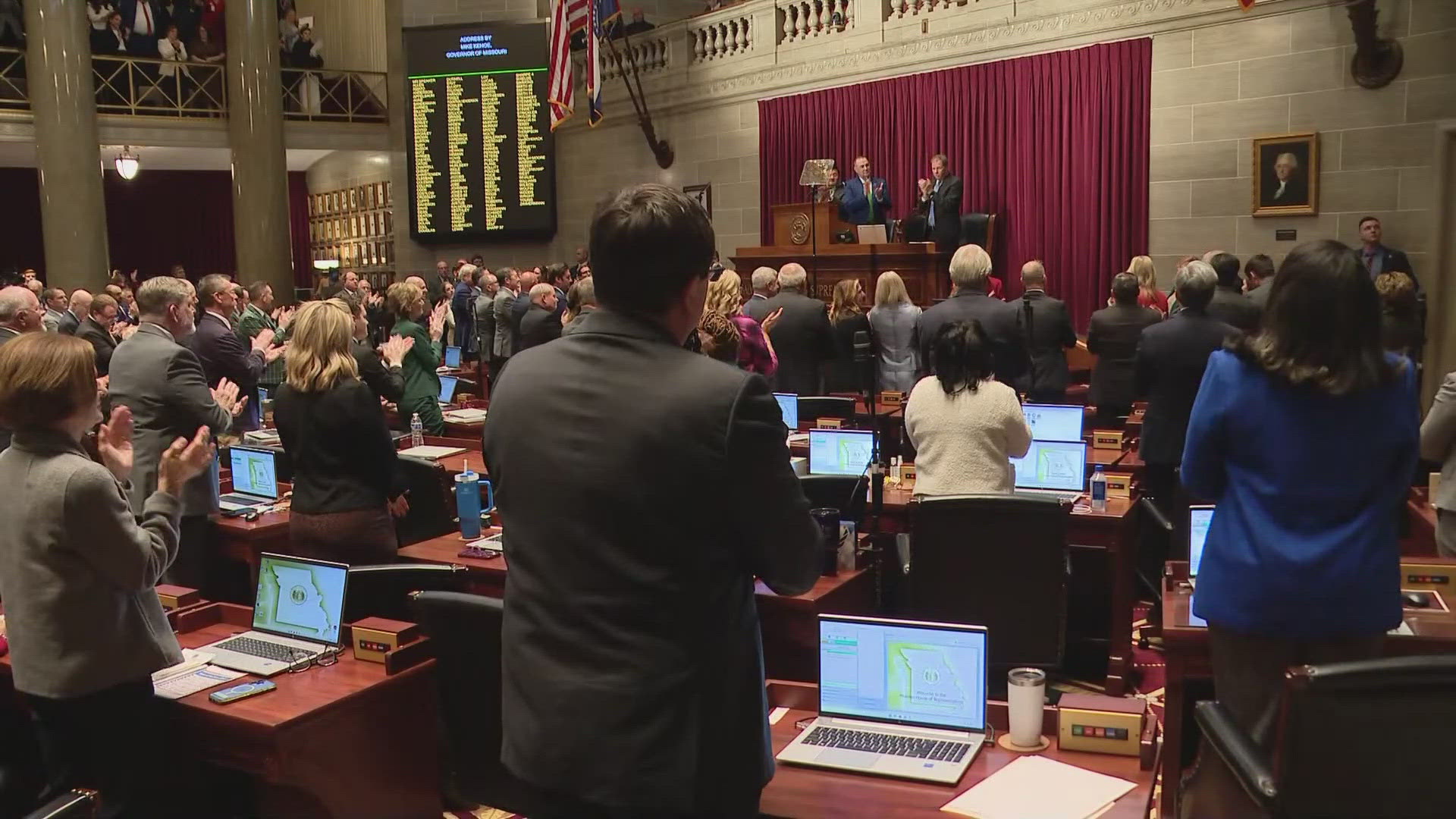 Gov. Kehoe outlines 2026 plans for state budget cuts, changes to income tax