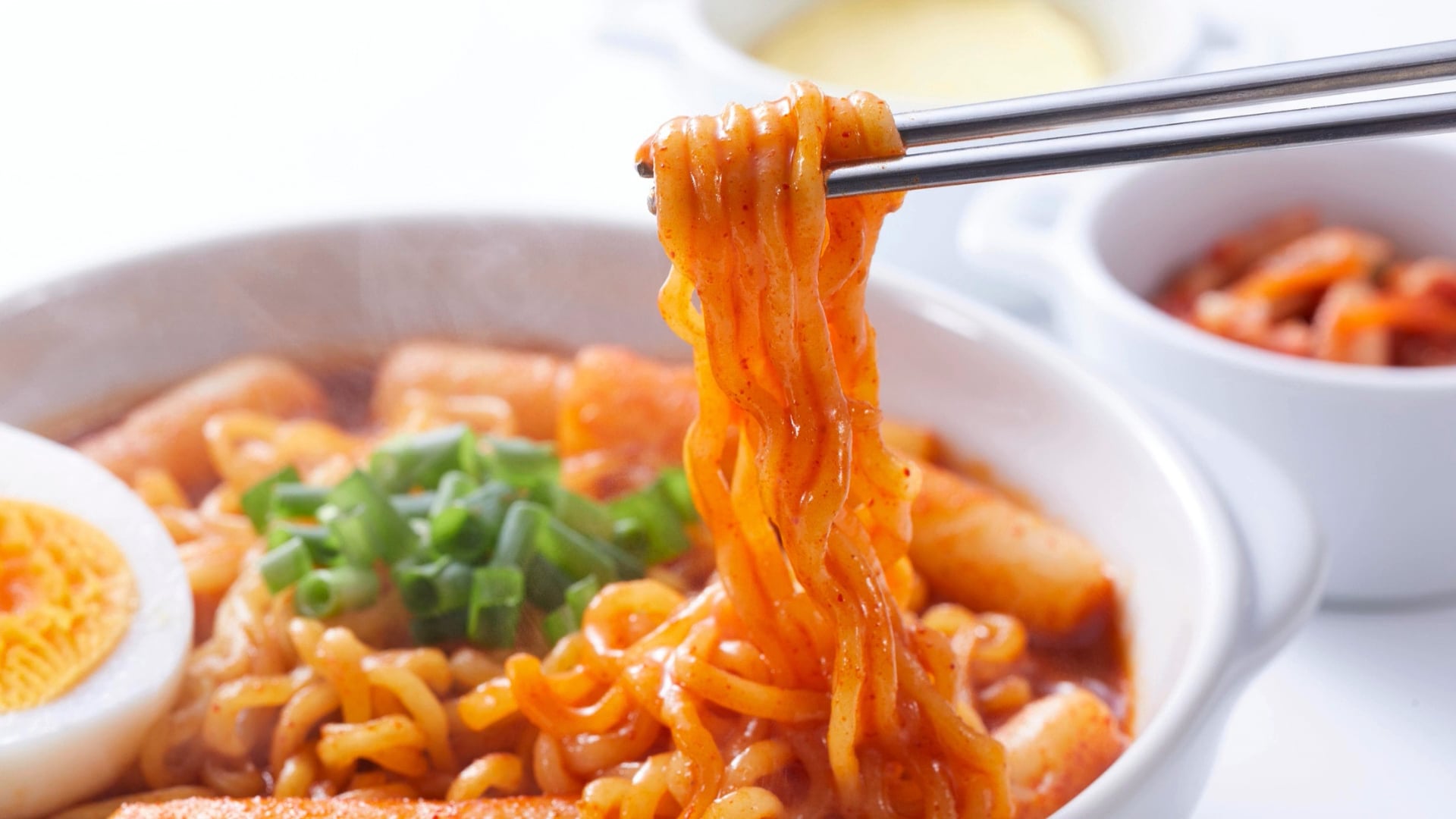 Add spice to your meals to naturally reduce calorie intake, researchers say