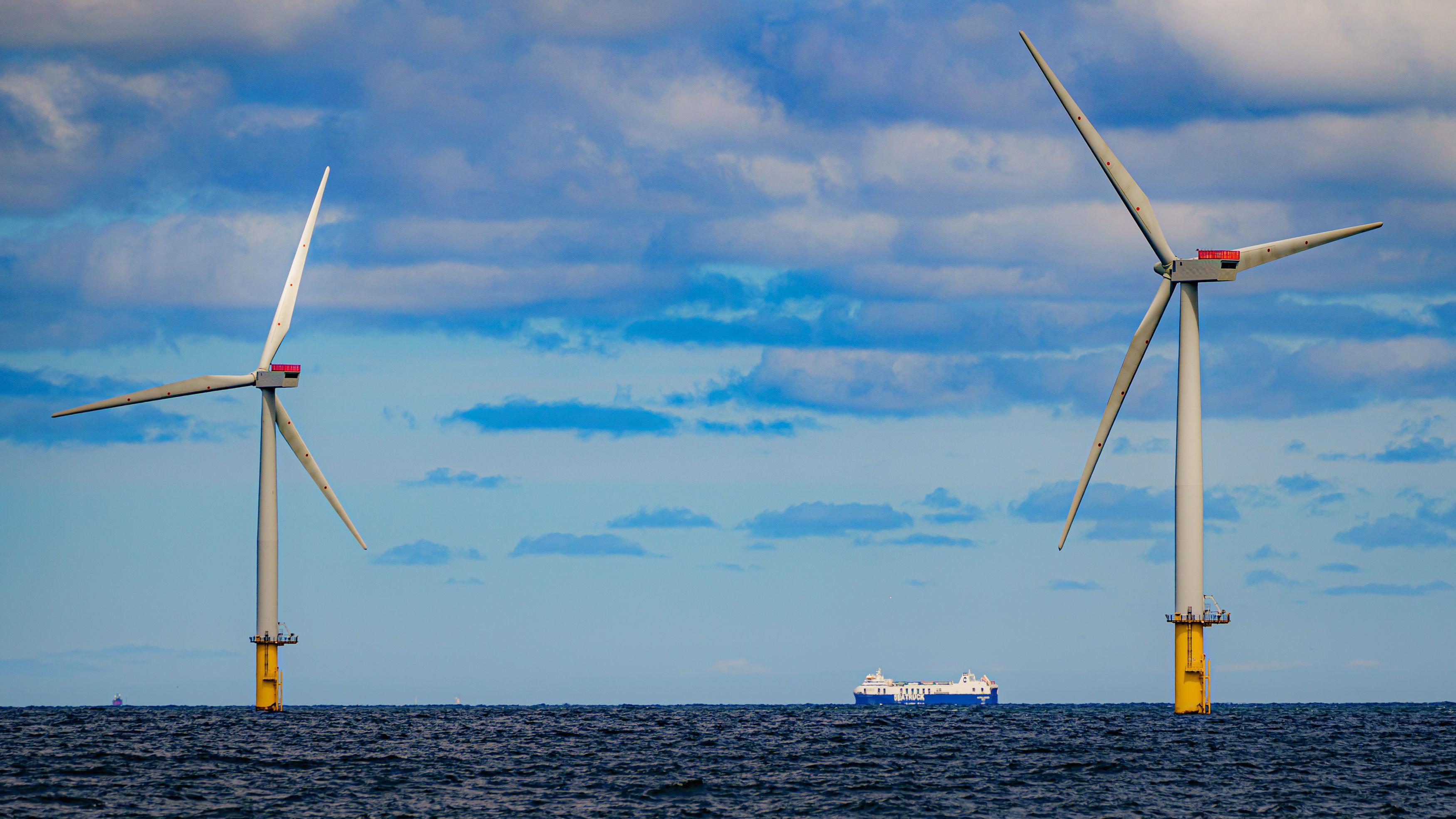Welsh wind farms win funding with up to 7,000 jobs expected