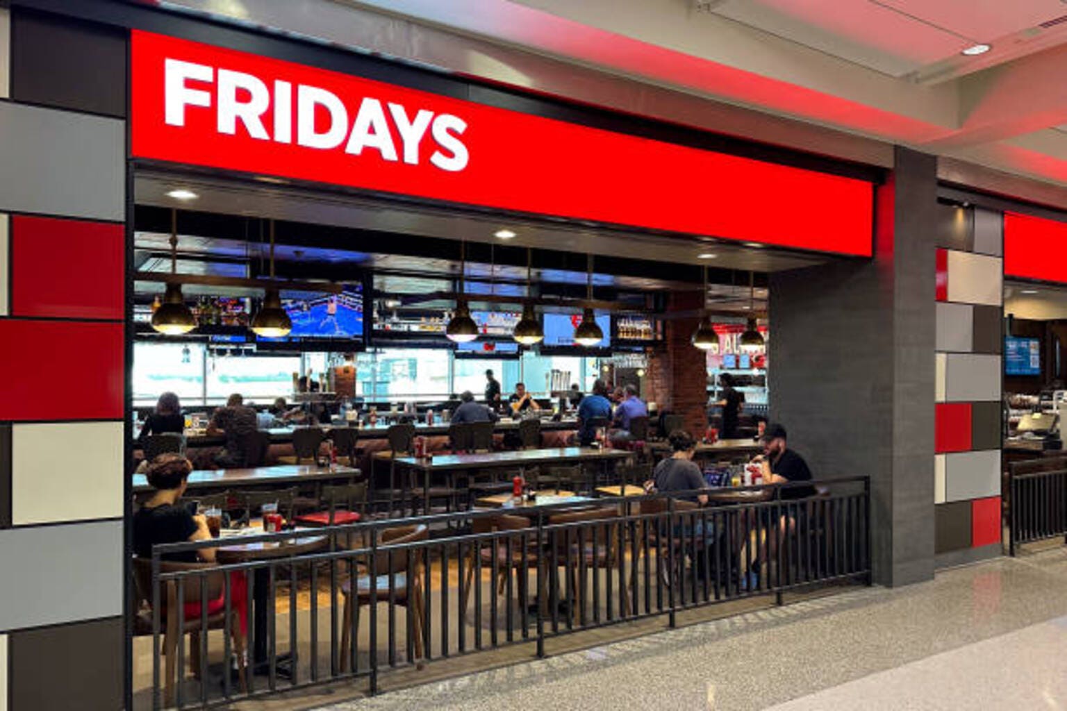 1980s icon TGI Friday's is making a comeback