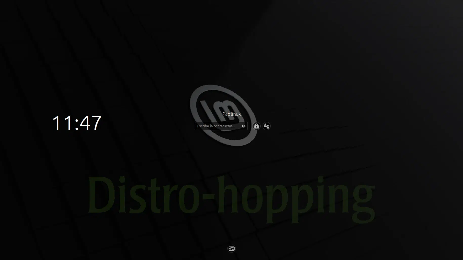 El diablo del distro-hopping vuelve a hablarme desde el hombro a mi ...