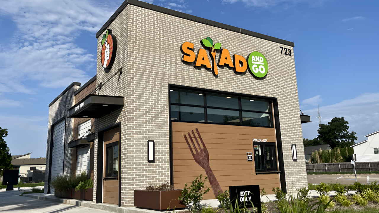 $256M salad chain closes all Texas and Oklahoma locations—600 workers ...