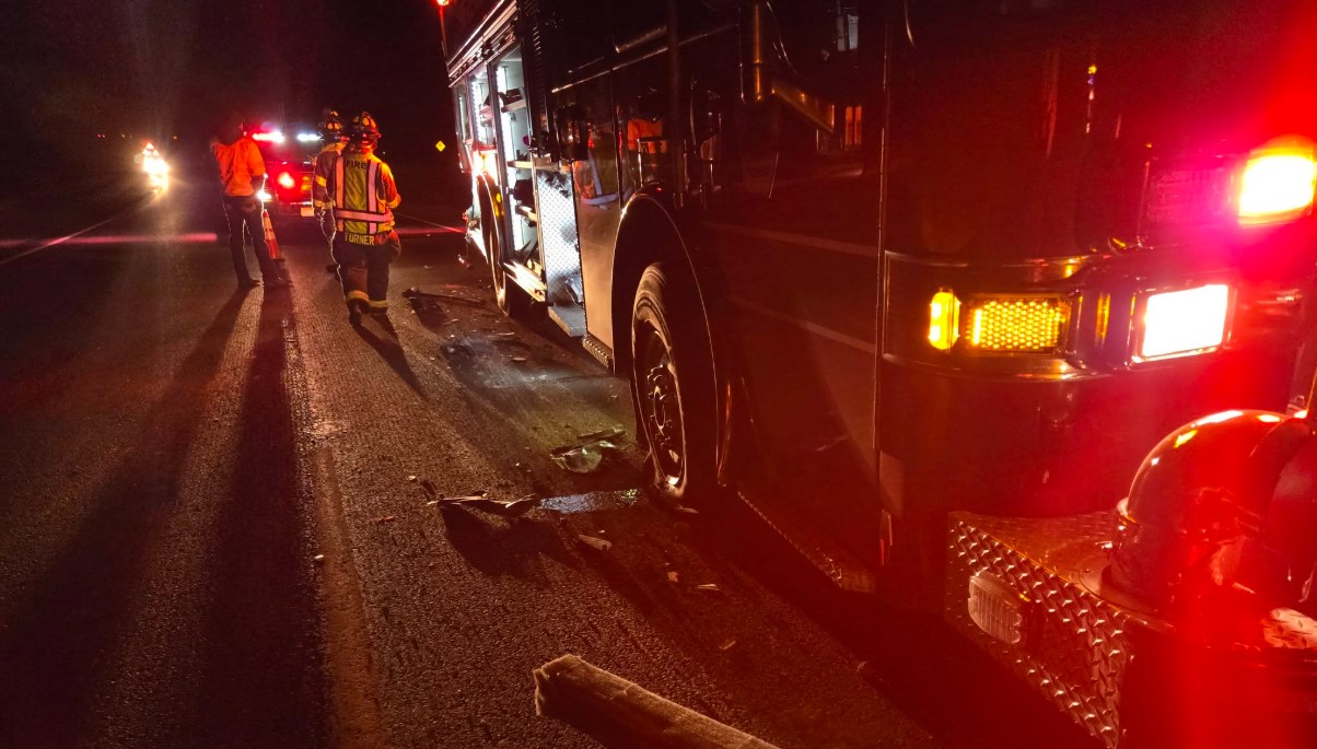 Crash damages Columbus fire engine