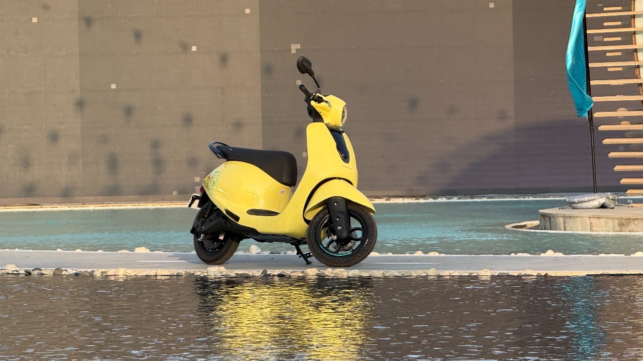 Bajaj Chetak C25 launched at Rs 91,399, new electric scooter offers ...