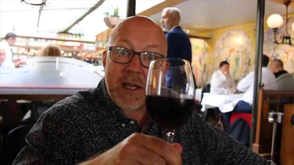 This is where locals eat in Paris