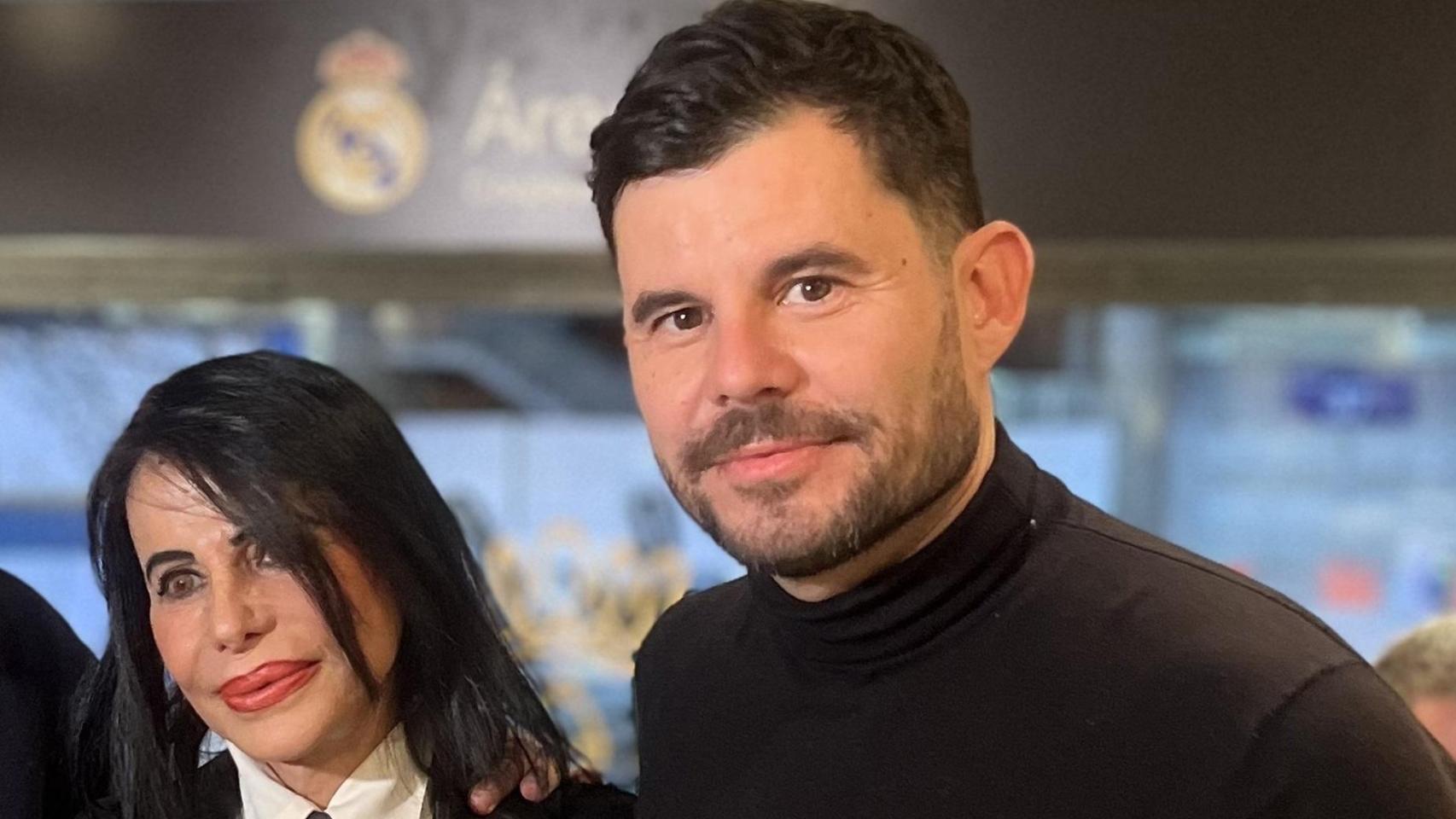 Javier Santos, presunto hijo de Julio Iglesias, y su madre, María Edite ...