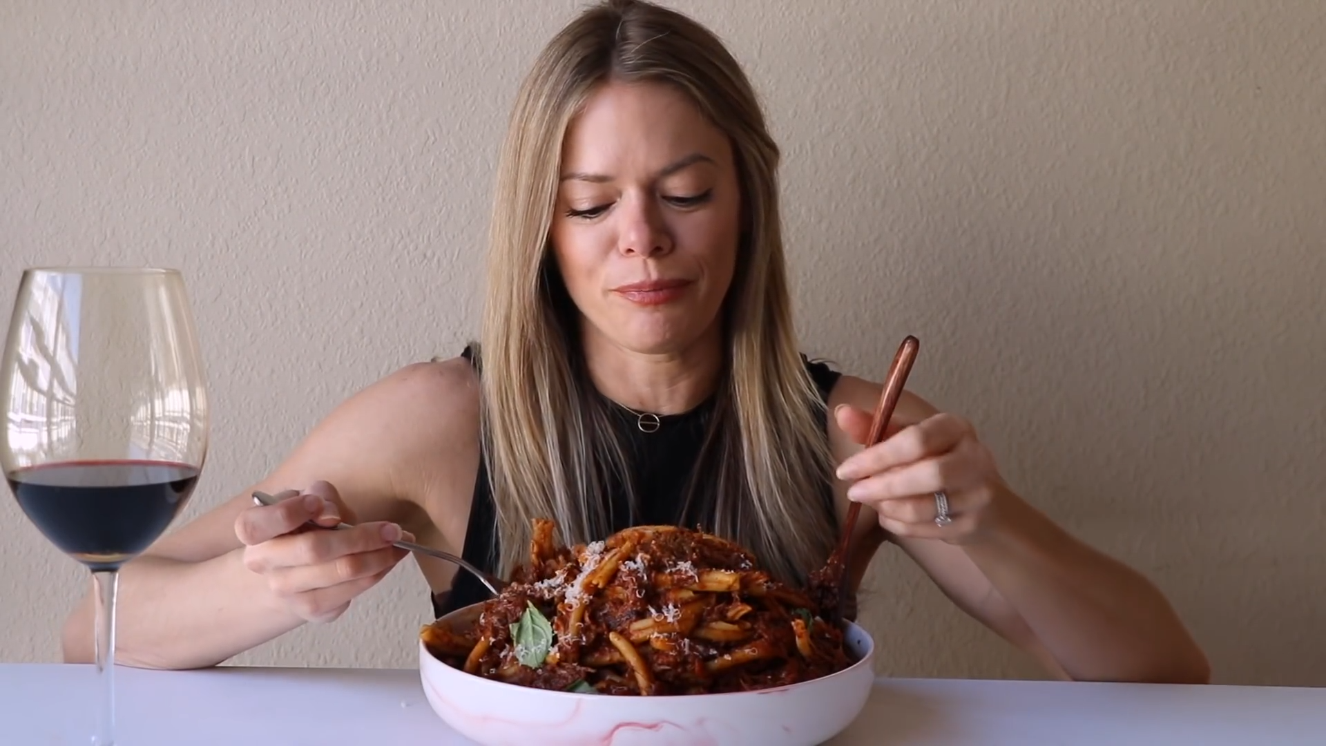 A Sunday gravy pasta mukbang with long casarecce