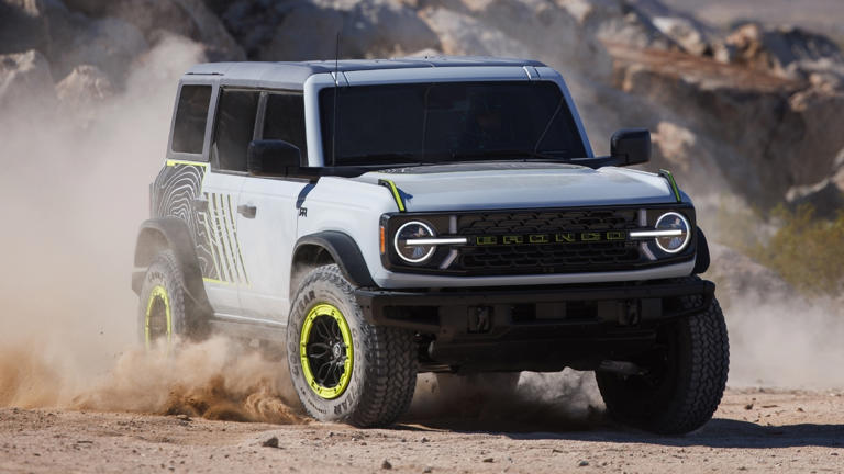 This new Ford Bronco RTR is a more affordable high-speed dune basher
