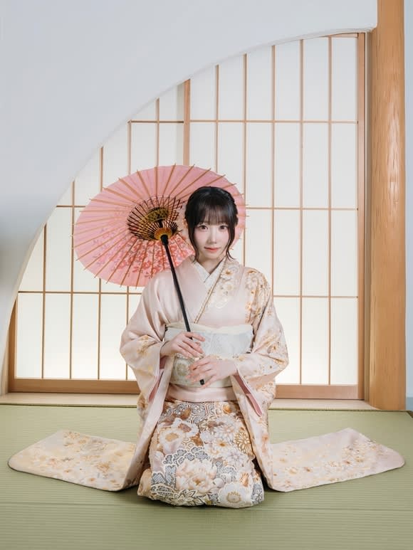 SAY MY NAMEの日本人メンバーメイ、成人の日を迎えて振袖姿を公開、美しすぎると話題に