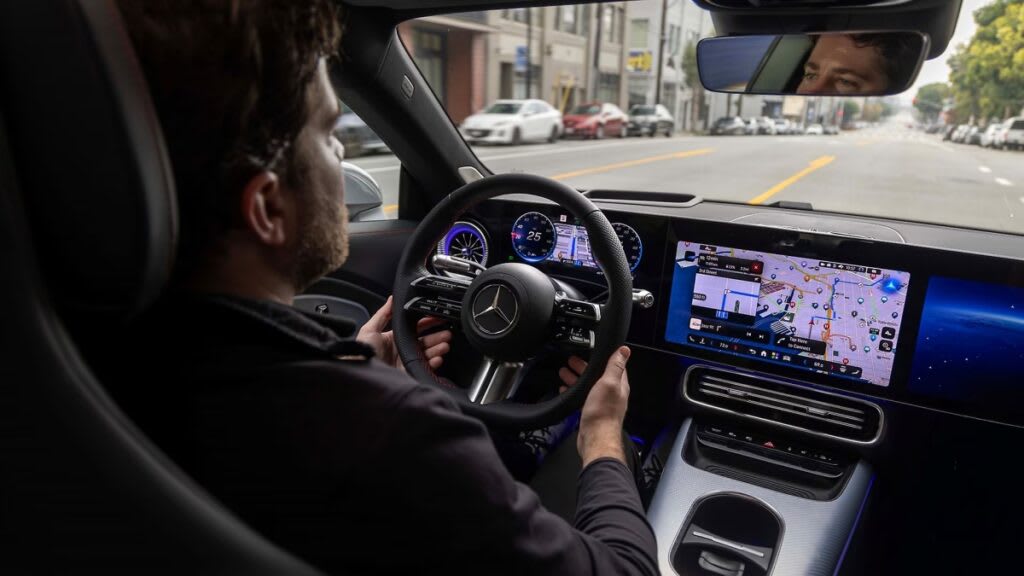 Safer than Tesla? Mercedes & NVIDIA’s new AI tackles city chaos with ease