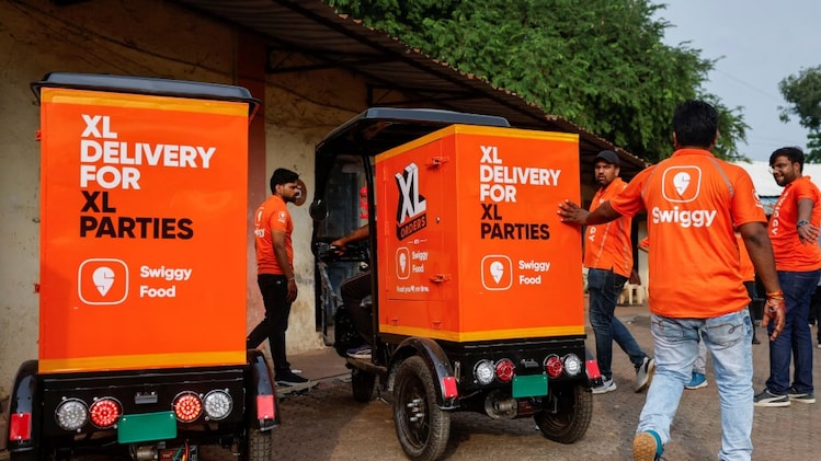Swiggy, Zepto drop '10-minute' delivery tag after govt order