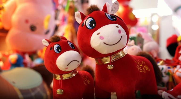 China factory production error gives toy horses’ mouths pouty curves ...