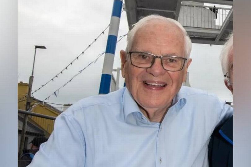 Taoiseach leads tributes following the passing of renowned Cork singer ...