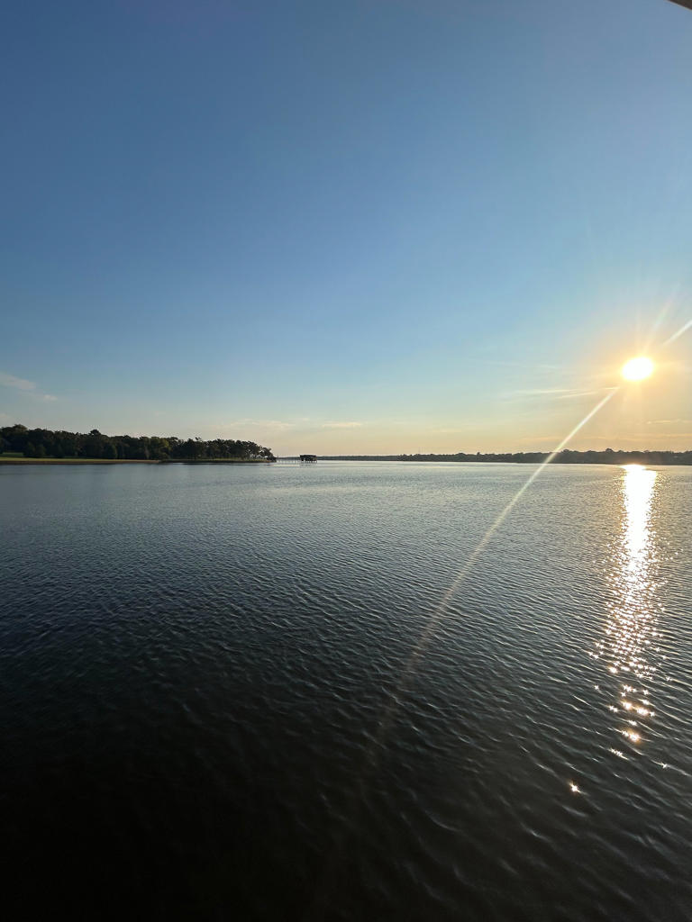 Firefighters rescue duck hunters from cold waters after boat sinks on ...