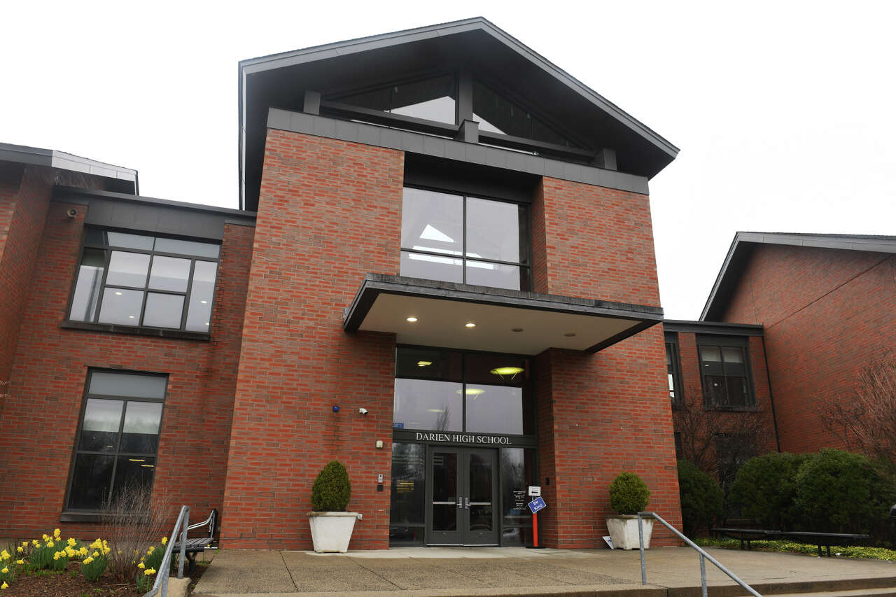Darien schools propose $4.9M budget increase, with addition of over ...