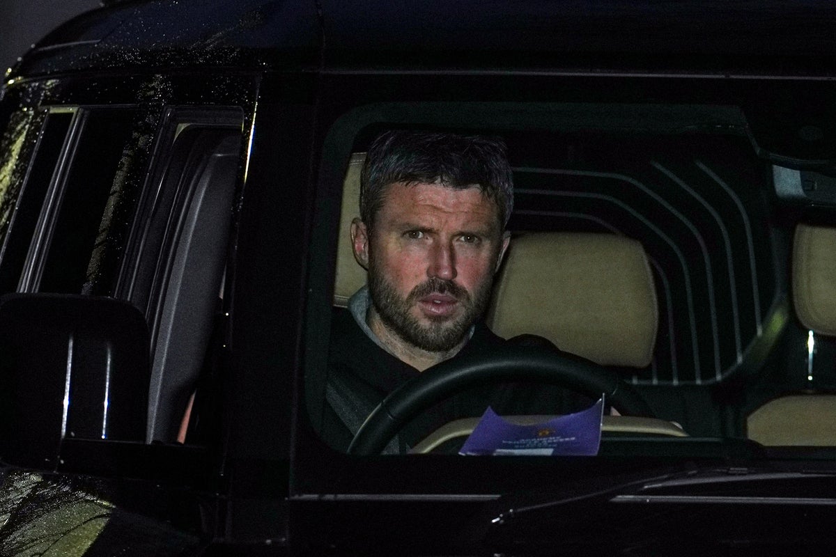 Michael Carrick arrives at Carrington for first full day as Man Utd ...