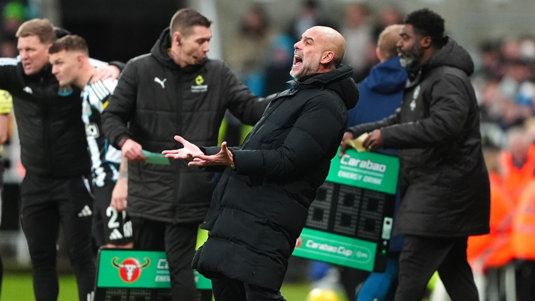 Guardiola raja de los árbitros hasta ganando: «Seguro que me llamarán ...