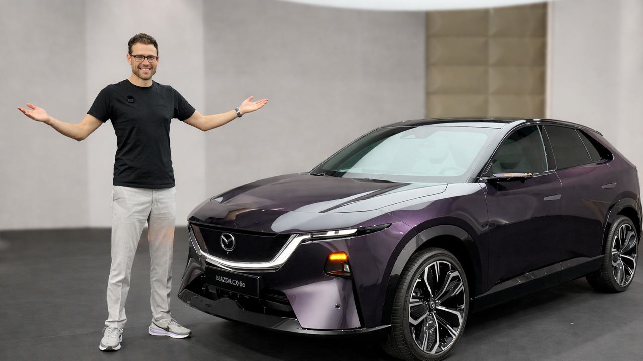 How good is the Mazda CX-6e interior?