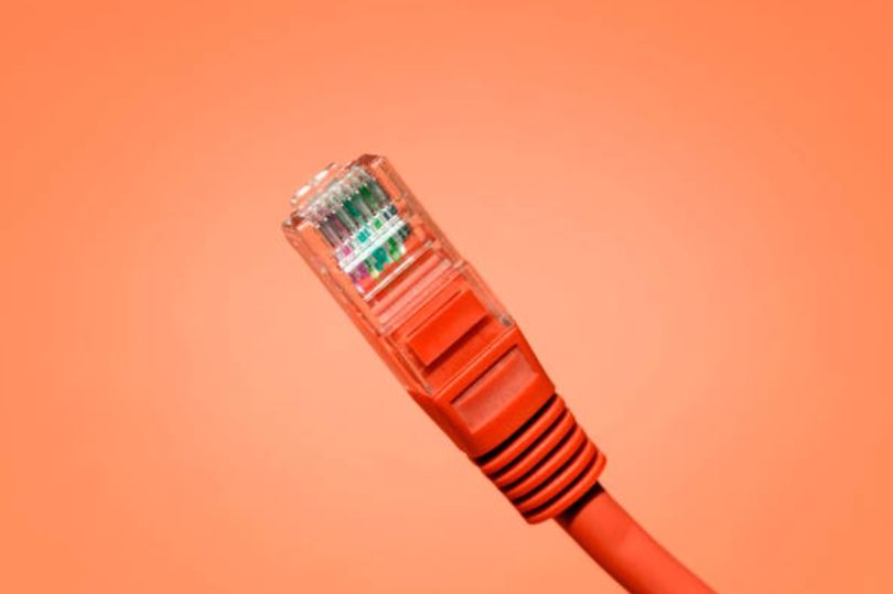 Major UK broadband provider collapses into administration with 25,000 ...